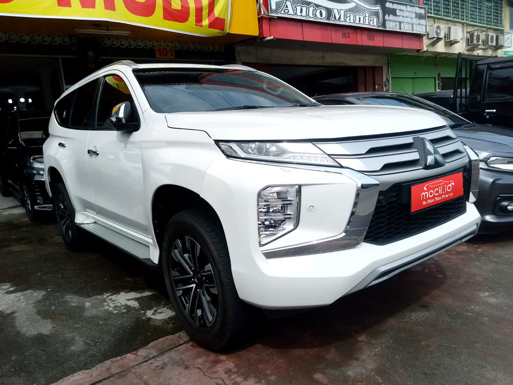 Mobil MITSUBISHI PAJERO SPORT 2.4L DAKAR ULTIMATE 4x2 AT 2021 - Mocil.id