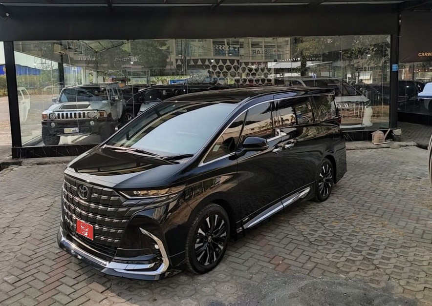 Mobil TOYOTA ALPHARD 2.5L HYBRID MODELISTA AT 2024 - Mocil.id