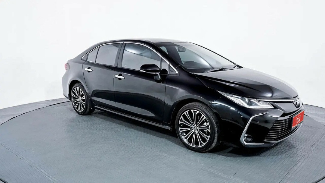 Mobil TOYOTA COROLLA ALTIS 1.8L V AT 2020 - Mocil.id