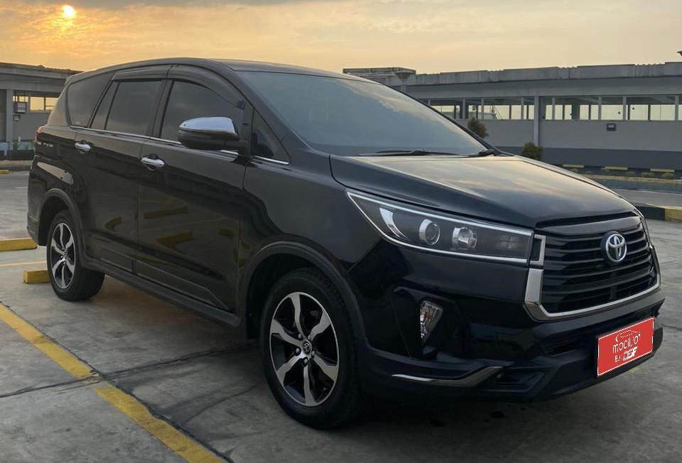 Mobil TOYOTA INNOVA 2.4L VENTURER DIESEL AT 2021 - Mocil.id