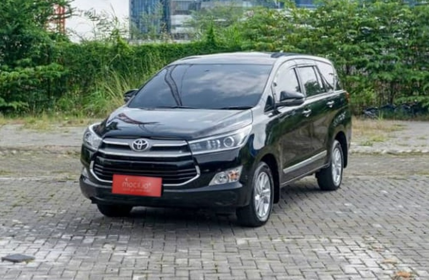 Mobil TOYOTA INNOVA 2.4L V DIESEL AT 2020 - Mocil.id