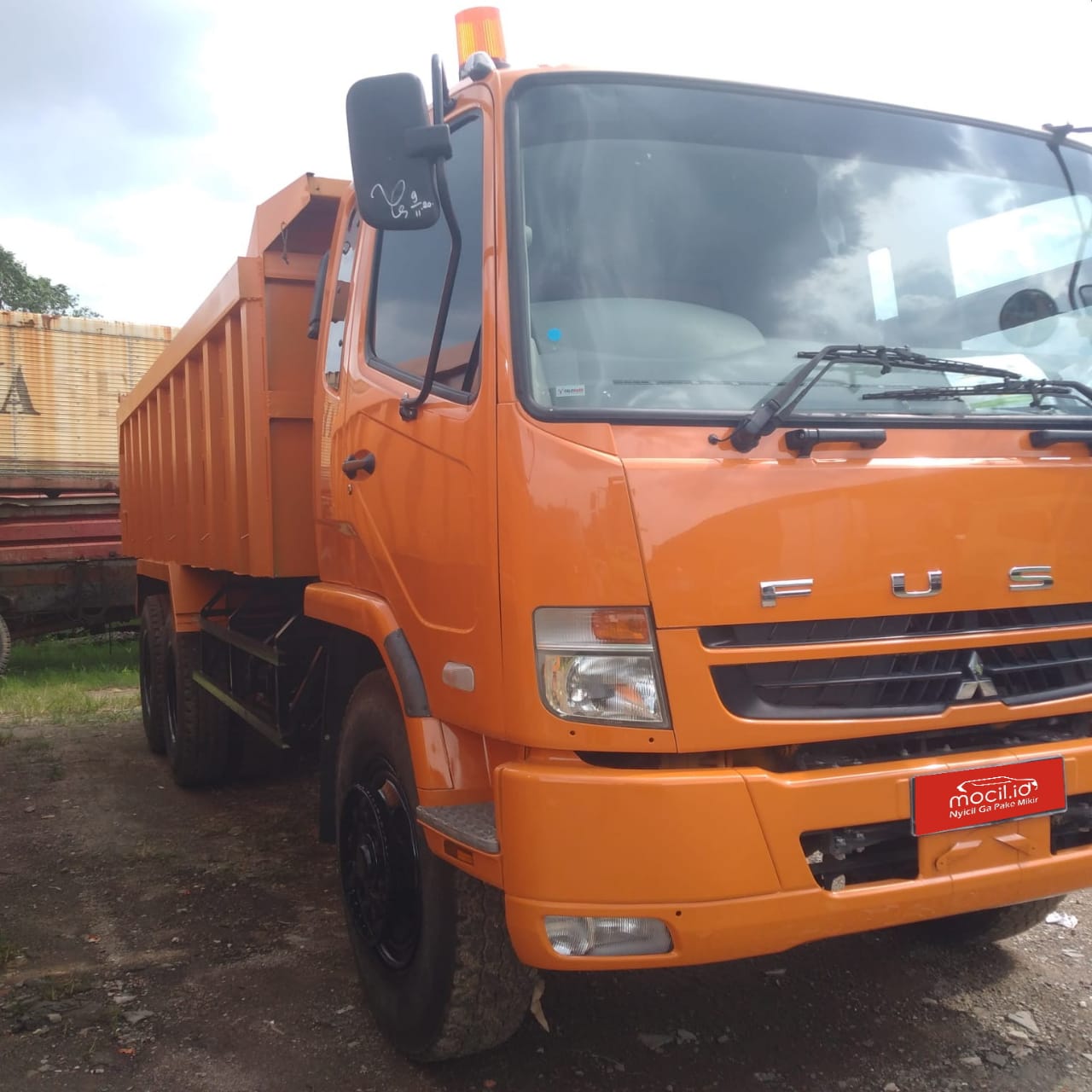 Mobil MITSUBISHI FUSO TRUCK FIGHTER 7.5L FN62F 6X4 HD R MT 2019 - Mocil.id