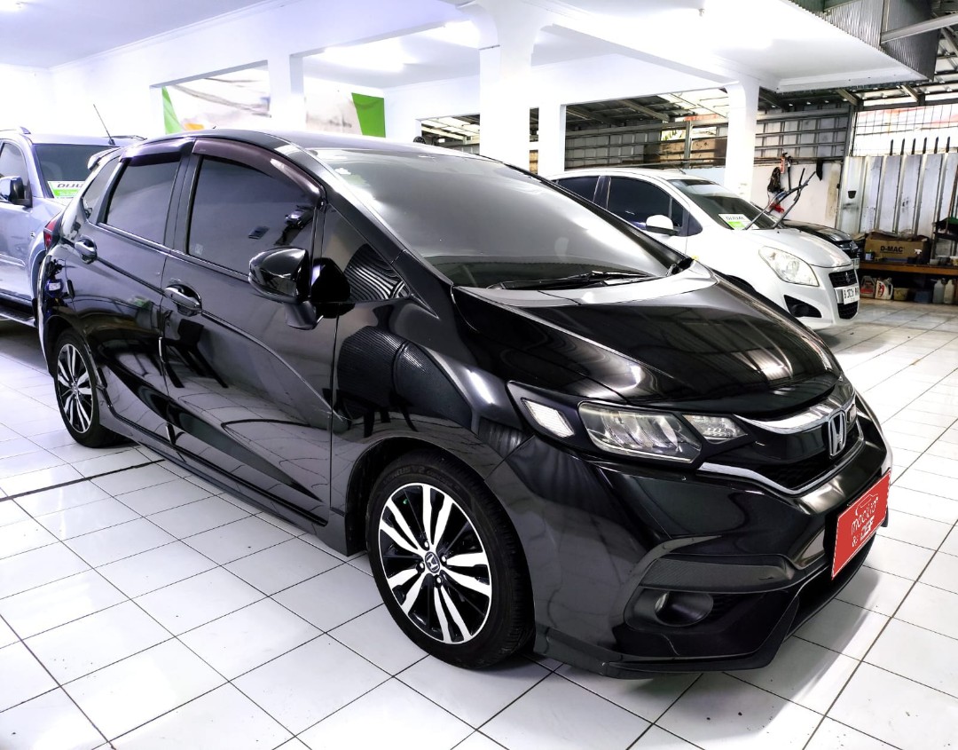 Mobil HONDA JAZZ 1.5L RS AT 2017 - Mocil.id