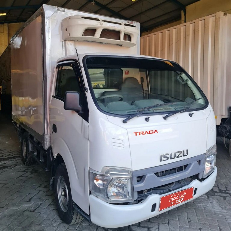 Mobil ISUZU TRAGA 2.5L BOX ALUMINIUM PENDINGIN DIESEL MT 2021 - Mocil.id