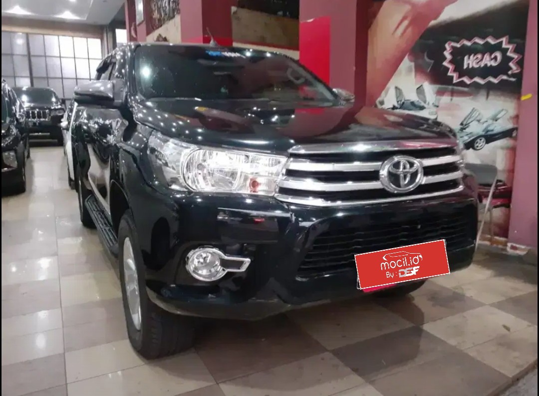Mobil TOYOTA HILUX 2.4 DOUBLE CABIN 4X4 MT 2020 - Mocil.id