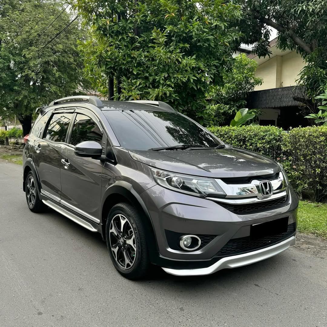Mobil Honda BRV 1.5 E CVT Prestige 2016 - Mocil.id