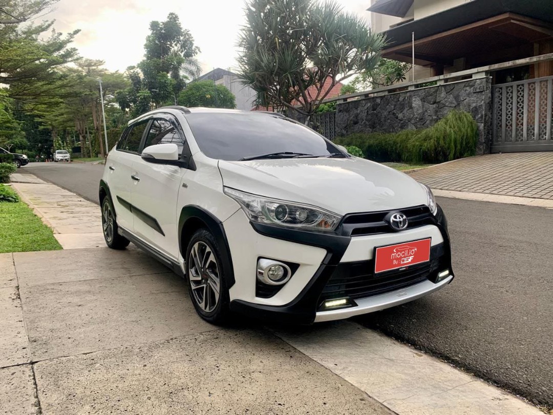 Mobil TOYOTA YARIS 1.5L S TRD HEYKERS AT 2017 - Mocil.id