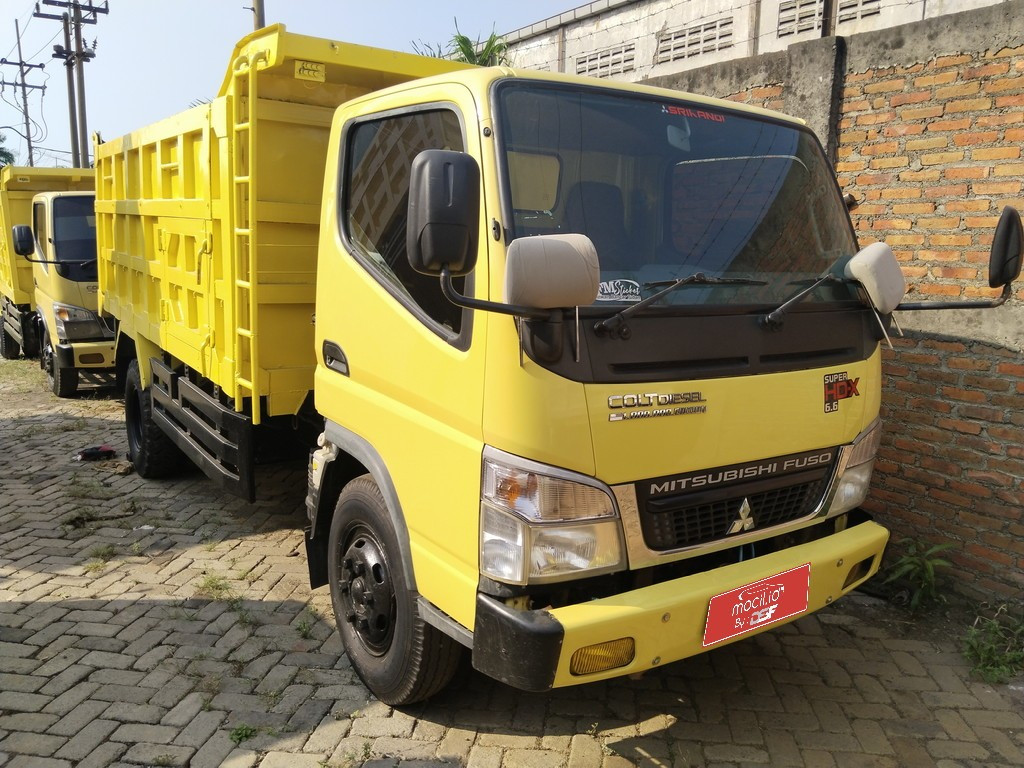 Dump Truck Mitsubishi Bekas