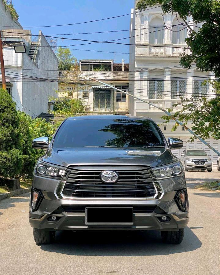 Mobil Toyota Innova 2.4L Q Venturer Diesel Automatic 2021 - Mocil.id