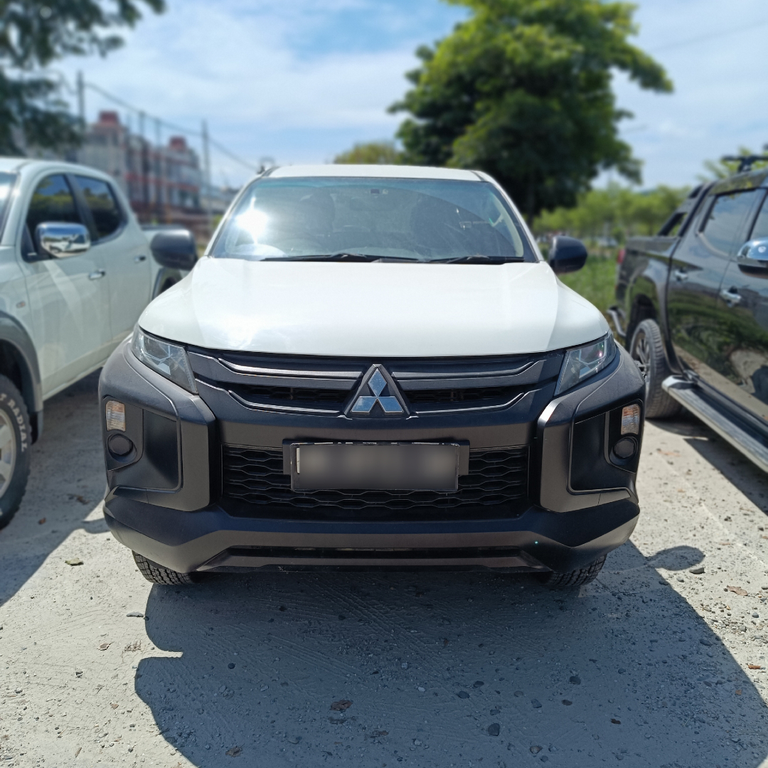 Mobil MITSUBISHI TRITON 2.4L HDX DC MT 2021 - Mocil.id