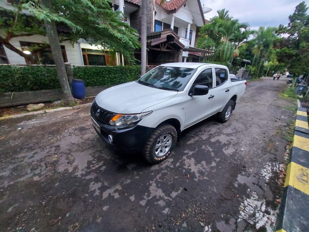 Mobil MITSUBISHI TRITON 2.5 GLS MT DC 4X4 2018 - Mocil.id
