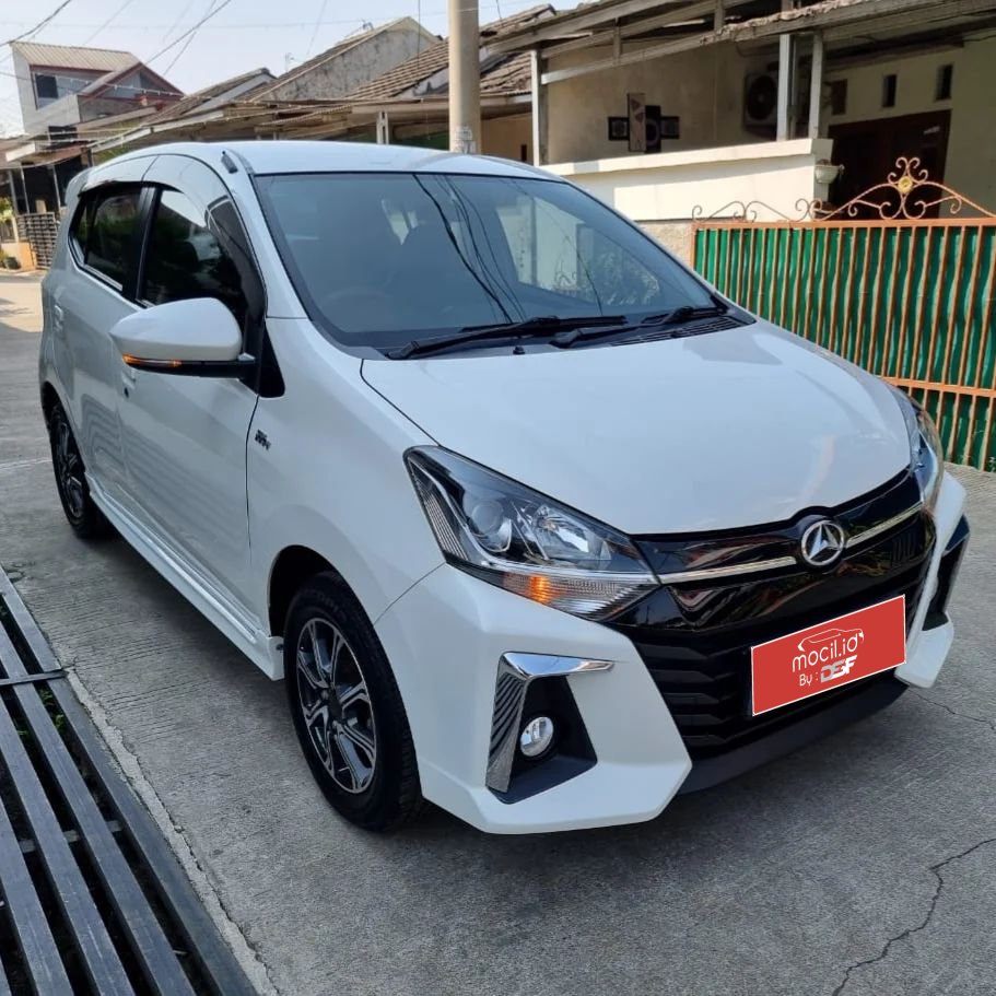 Mobil DAIHATSU AYLA R 1.2L AT 2020 - Mocil.id