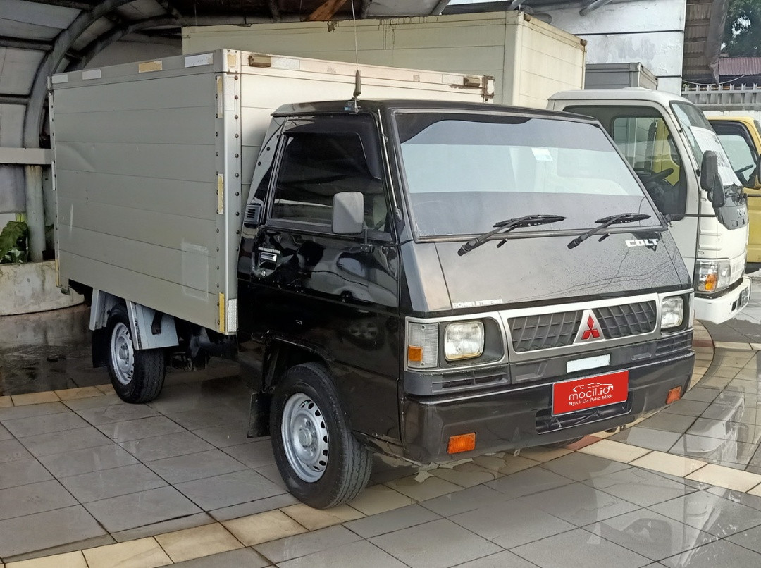 Mobil MITSUBISHI L300 2.5L PICK UP BOX MT 2018 - Mocil.id
