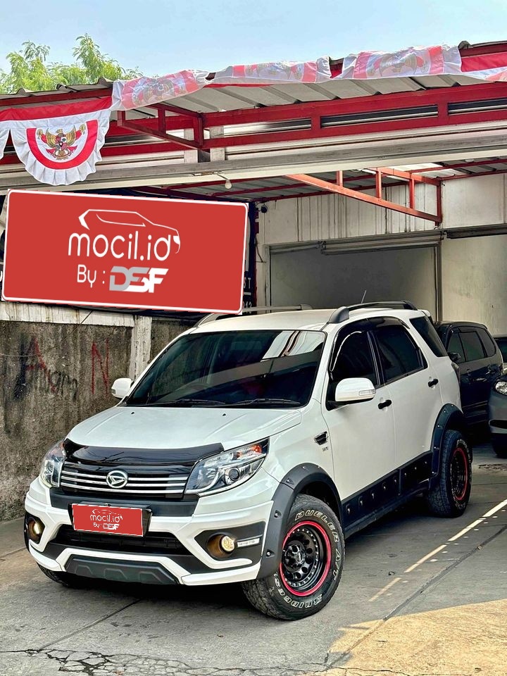 Mobil DAIHATSU TERIOS 1.5 R MT 2015 - Mocil.id