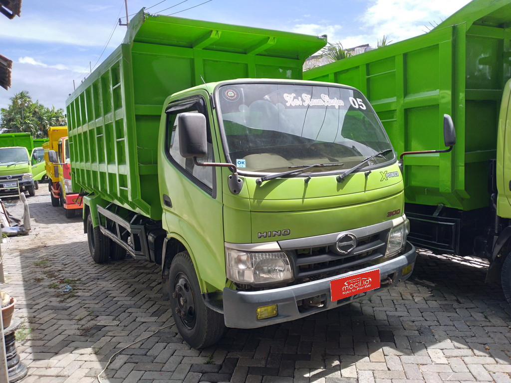 Mobil HINO DUTRO 4.0L 130 HD DUMP TRUCK 2018 - Mocil.id