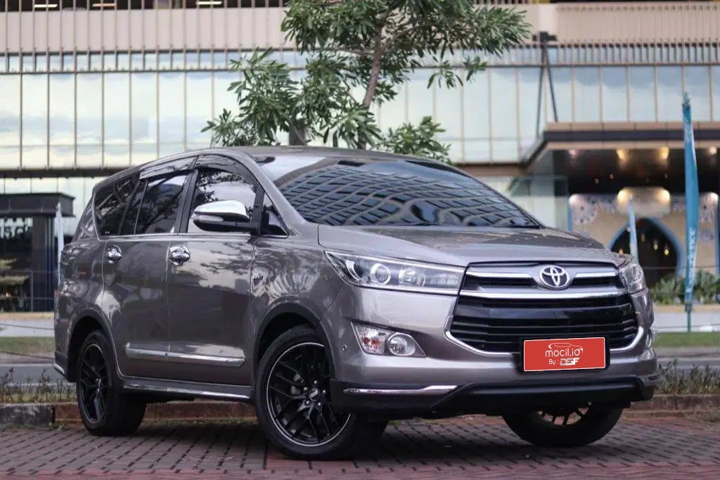 Mobil TOYOTA INNOVA 2.0L Q BENSIN AT 2016 - Mocil.id