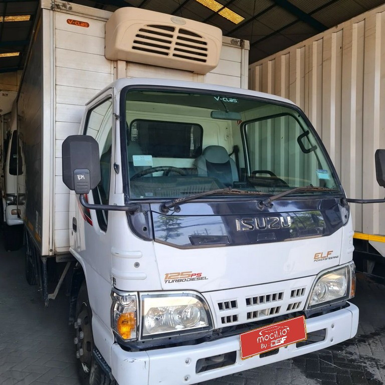 Mobil ISUZU ELF NKR71 125PS BOX ALUMINIUM PENDINGIN JUMBO 2016 - Mocil.id