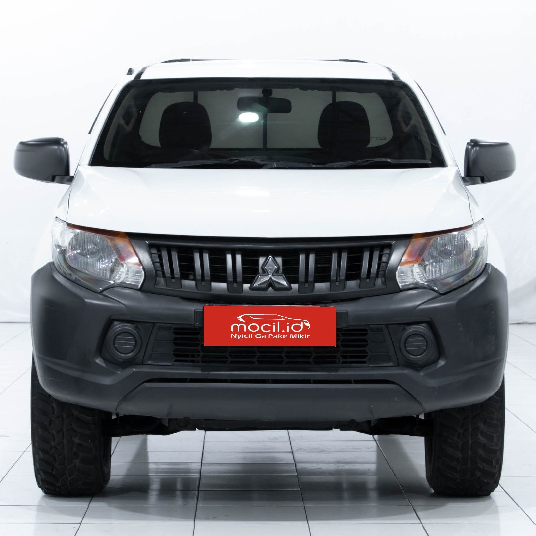 Mobil MITSUBISHI STRADA TRITON 2.5L SC HDX 4x4 MT 2019 - Mocil.id