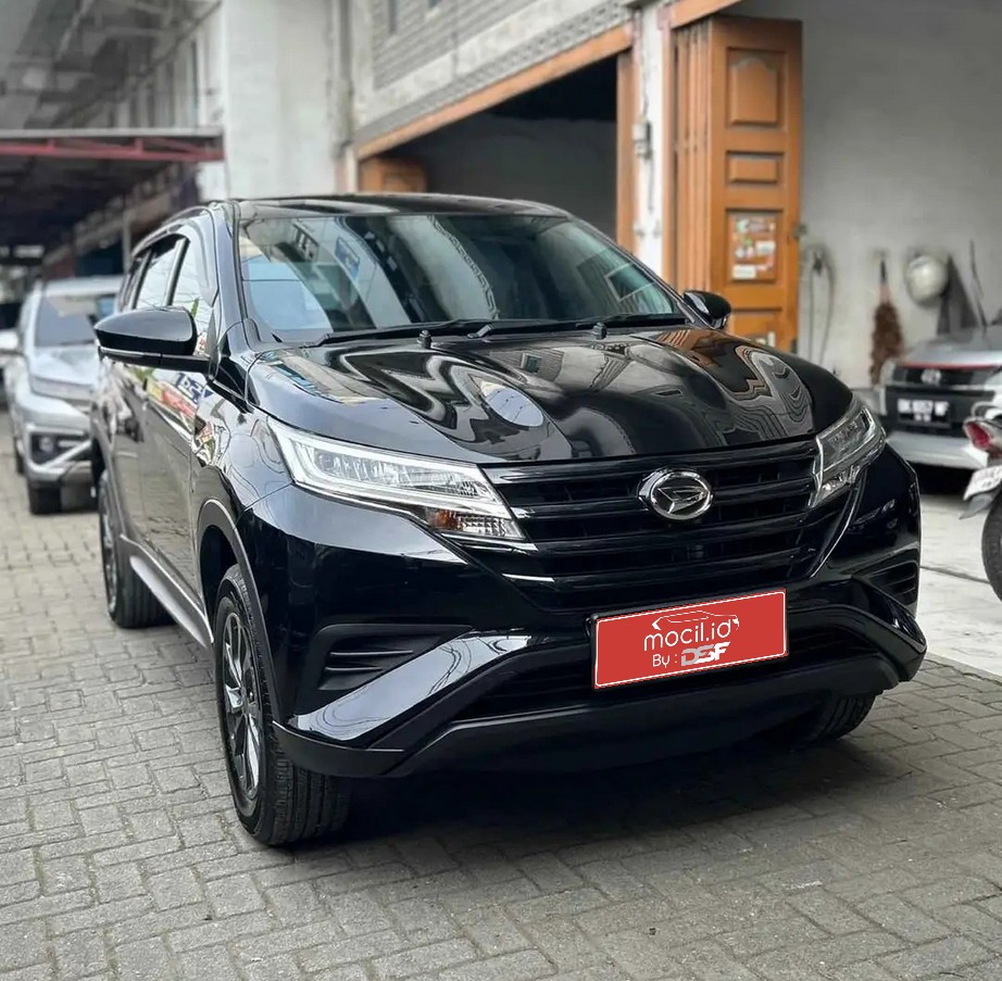 Mobil Daihatsu Terios 1.5 X DLX MT HITAM (2022) - Mocil.id