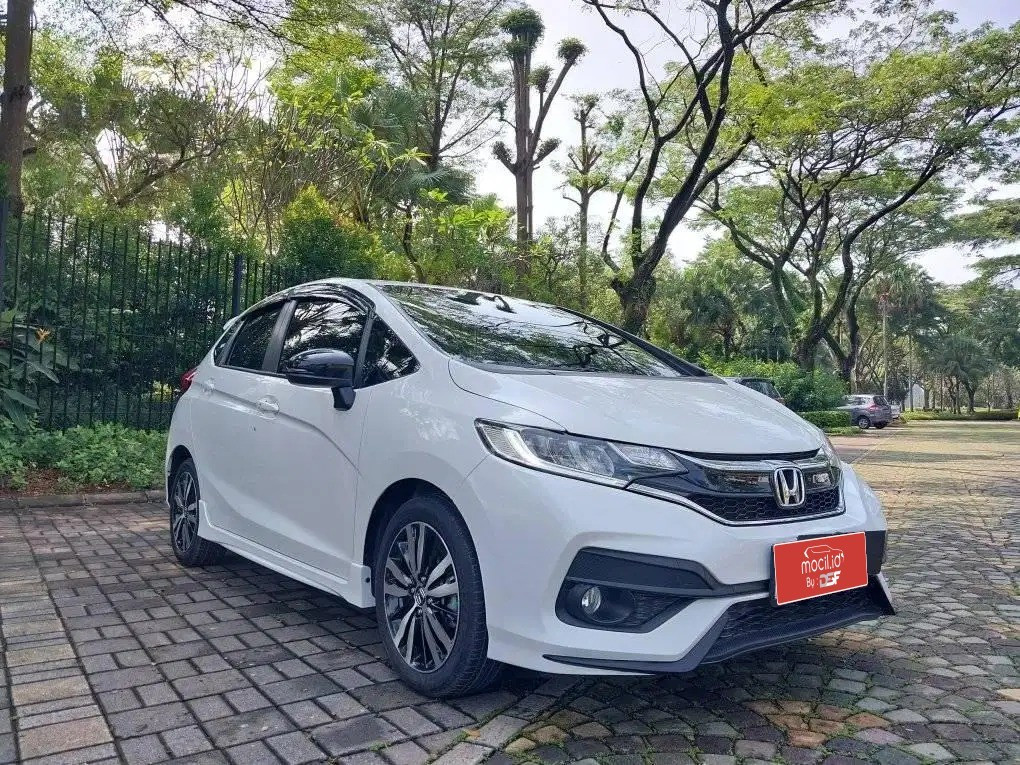 Mobil HONDA JAZZ 1.5L RS AT 2020 - Mocil.id