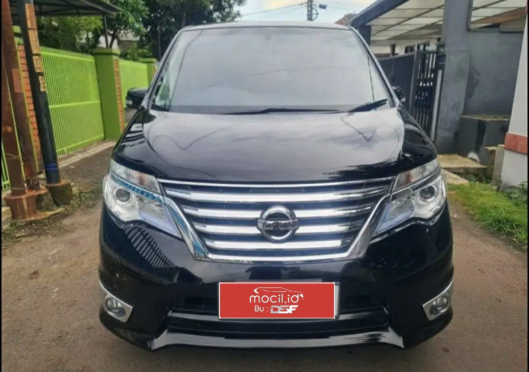 Mobil NISSAN SERENA 2.0L HWS AUTECH AT 2017 - Mocil.id