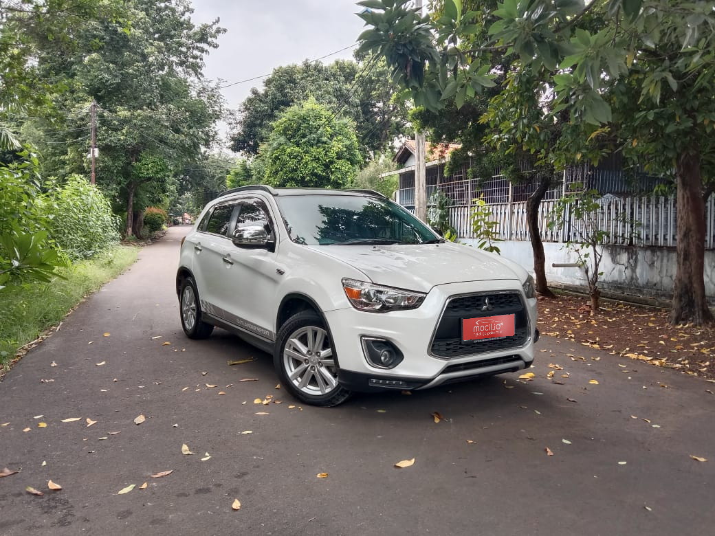 Mobil MITSUBISHI OUTLANDER 2.0L PX AT 2018 - Mocil.id