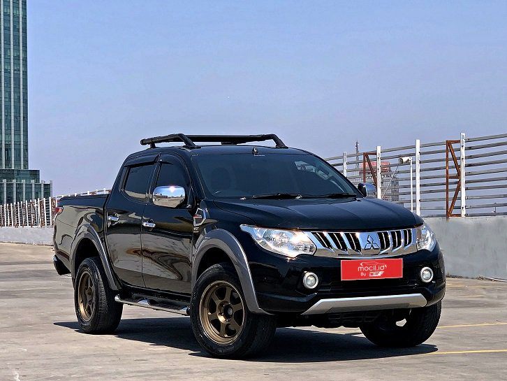 Mobil MITSUBISHI TRITON 2.4L EXCEED DC AT 2016 - Mocil.id