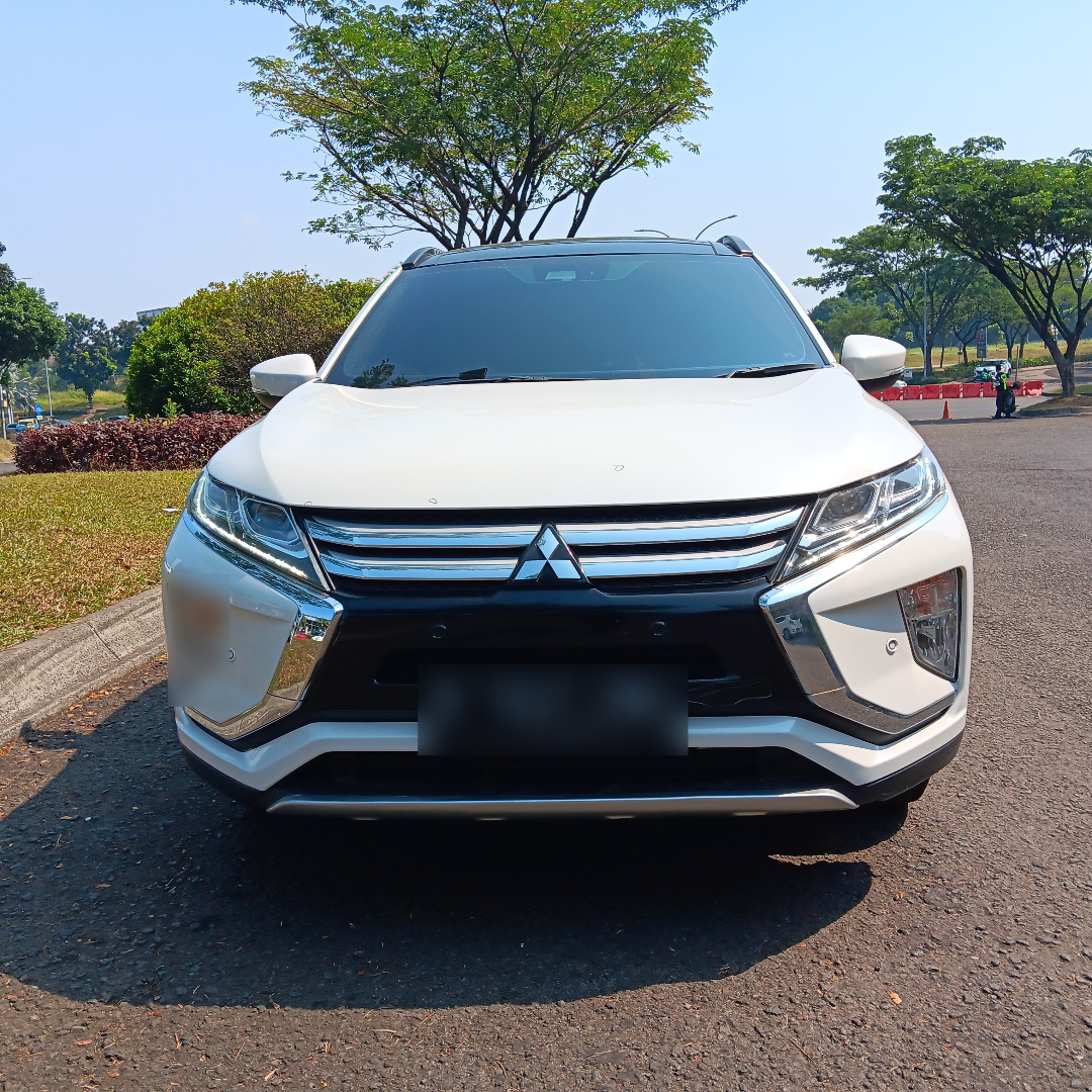Mobil MITSUBISHI ECLIPSE CROSS ULTIMATE AT 2019 - Mocil.id