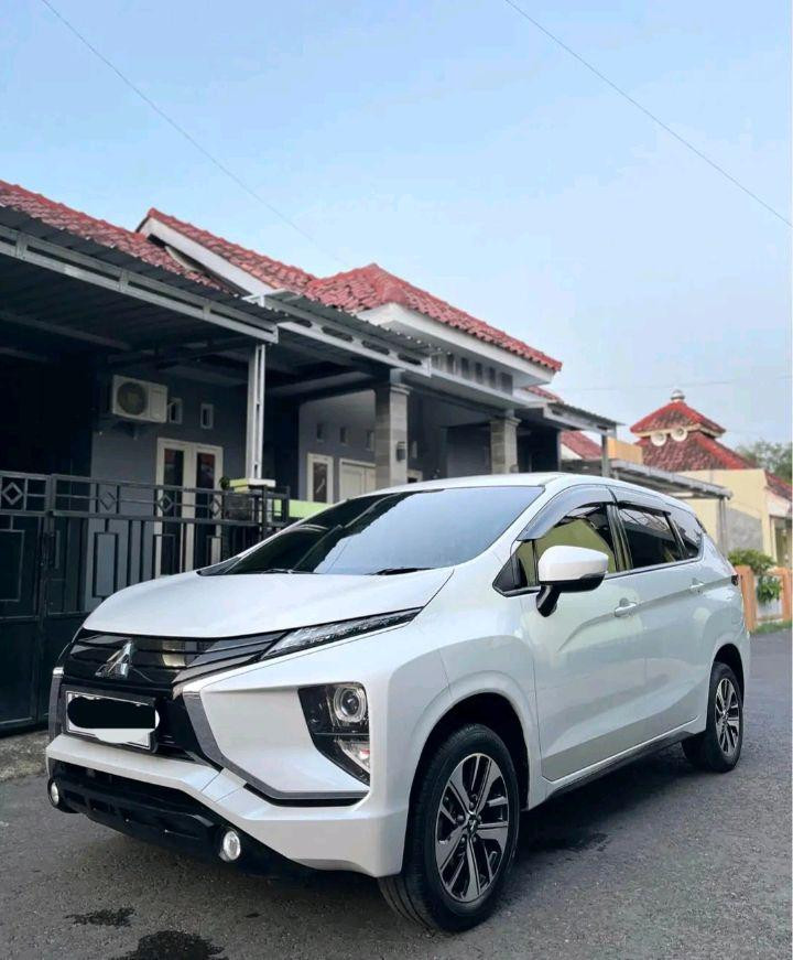 Mobil Mitsubishi Triton 2.4L Exceed DC Automatic 2018 - Mocil.id