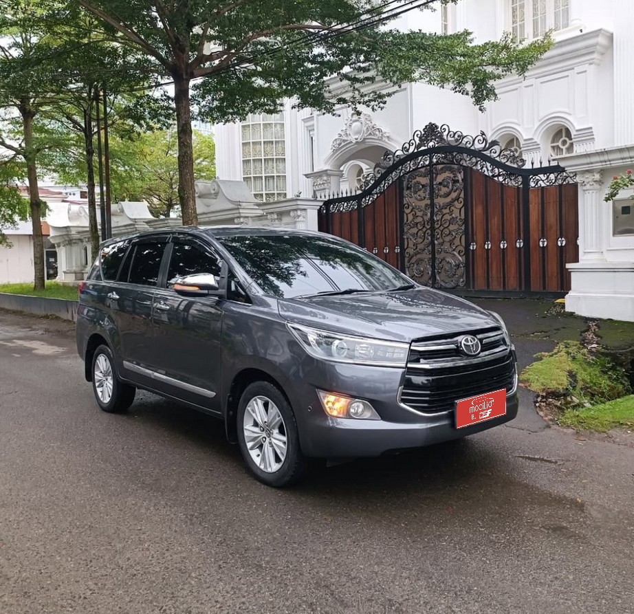 Mobil Toyota Innova Reborn Q DIESEL AT 2016 GREY - Mocil.id