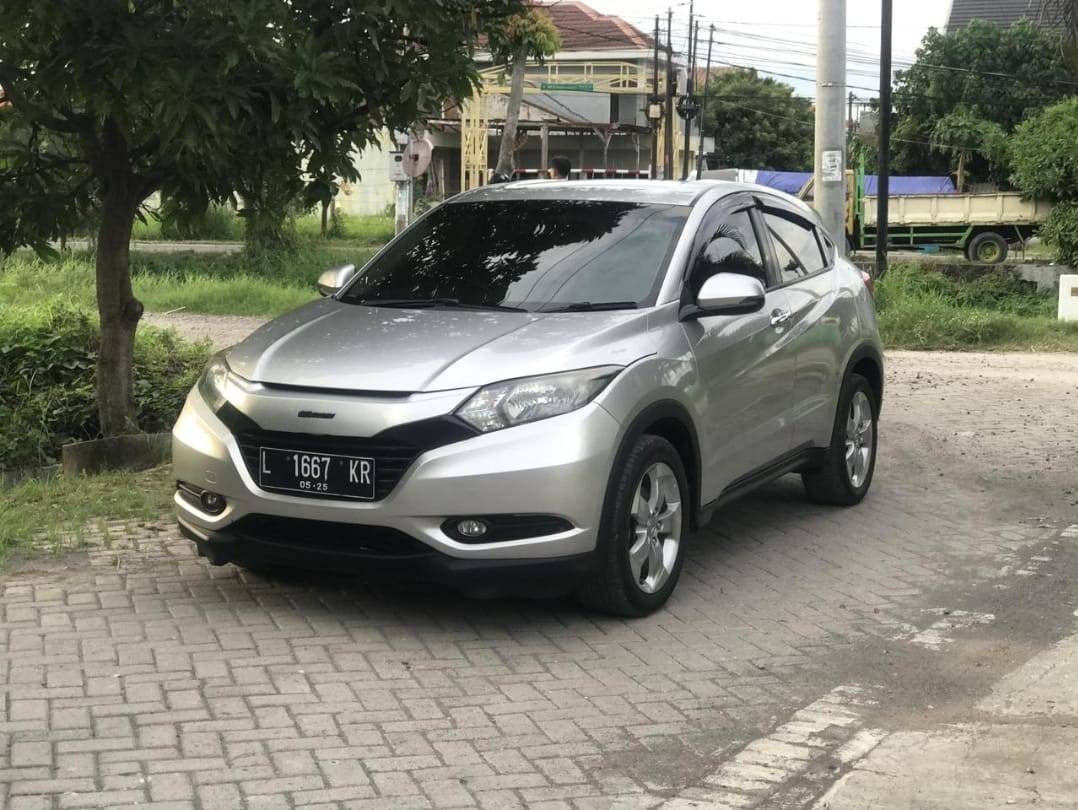 Mobil HRV E MATIC 2015 - Mocil.id