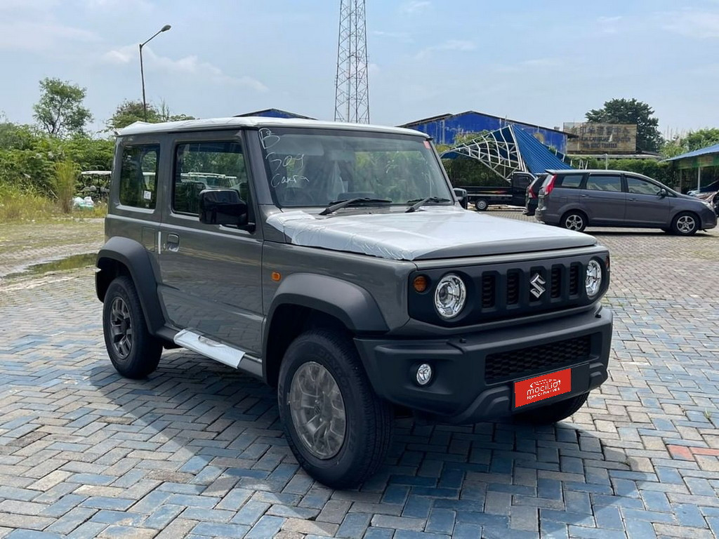 Mobil SUZUKI JIMNY ALL GRIP 1.5L 4X4 MT 2022 - Mocil.id