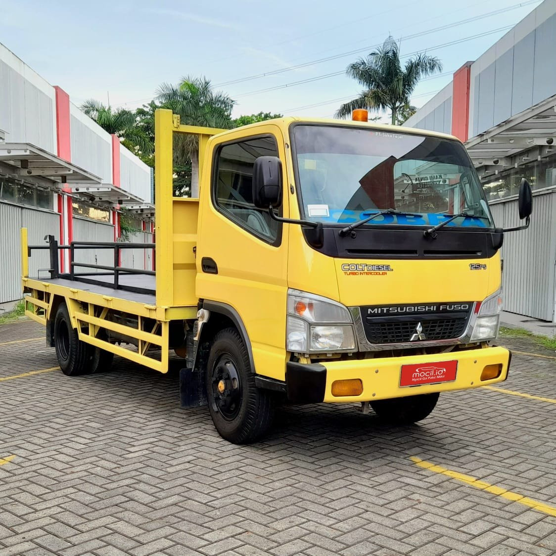 Mobil MITSUBISHI COLT DIESEL FE74HDV 4x2 4.0L MT 2017 - Mocil.id