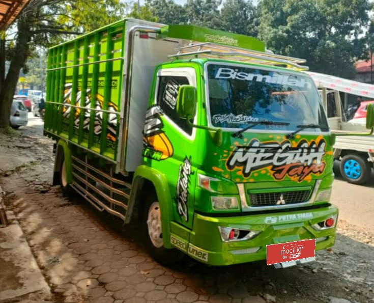 Mobil MITSUBISHI FUSO CANTER 4.0L FE74 HDV MT 2017 - Mocil.id