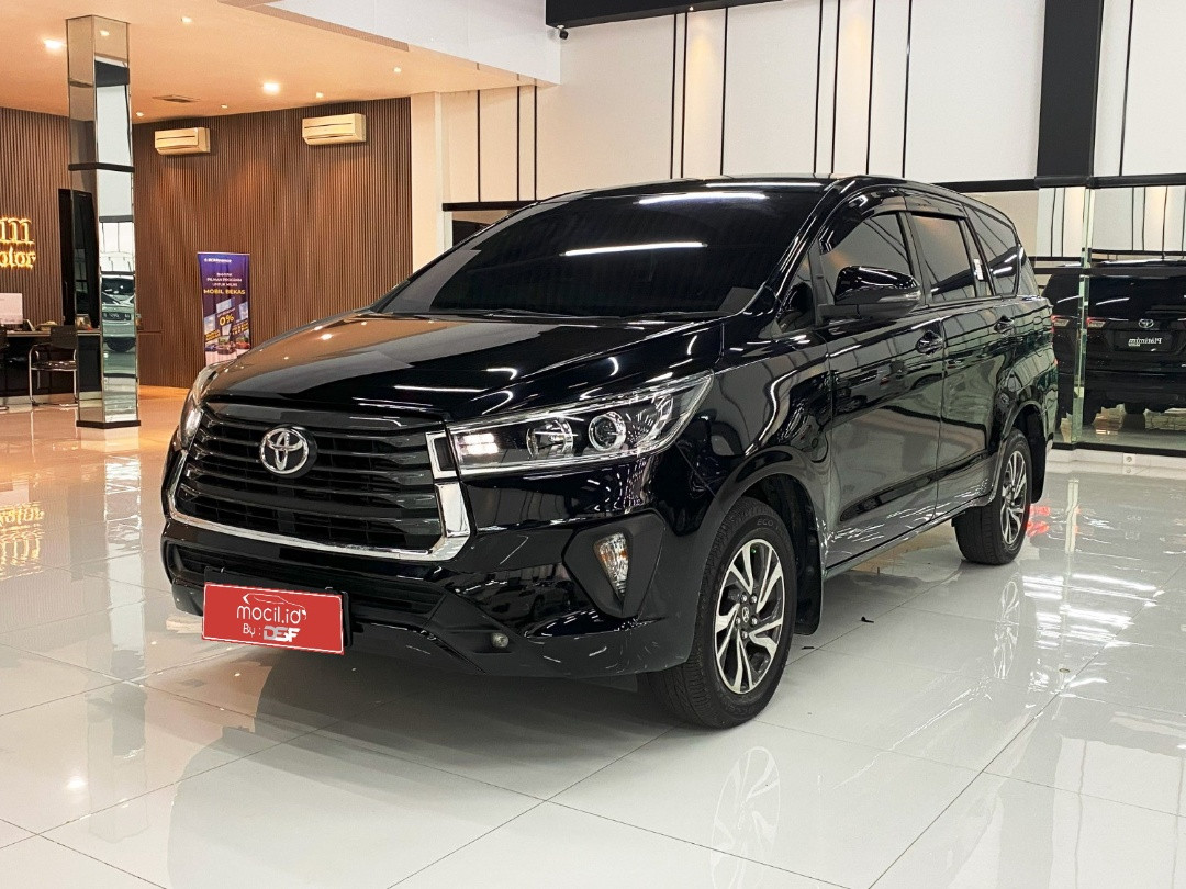 Mobil TOYOTA KIJANG INNOVA 2.4L V AT SOLAR 2021 - Mocil.id
