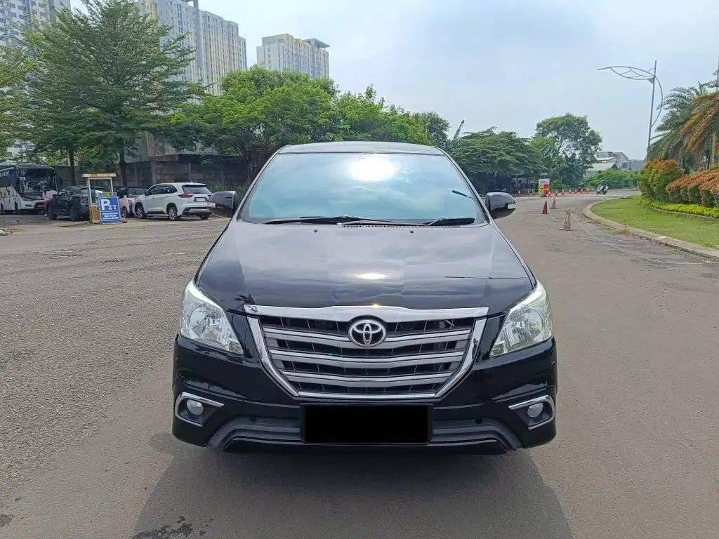 Mobil TOYOTA INNOVA 2.0 V MANUAL 2012 - Mocil.id