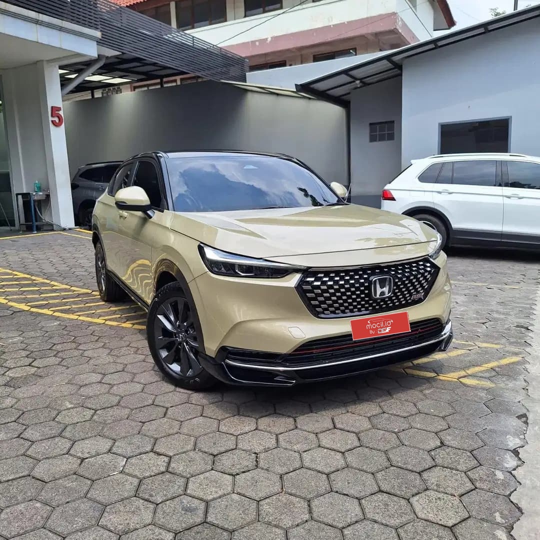 Mobil HONDA HR-V 1.5 RS TURBO TWO TONE 2022 - Mocil.id