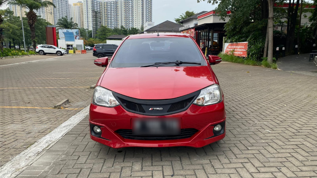 Mobil Toyota Etios Valco MT 2015 - Mocil.id