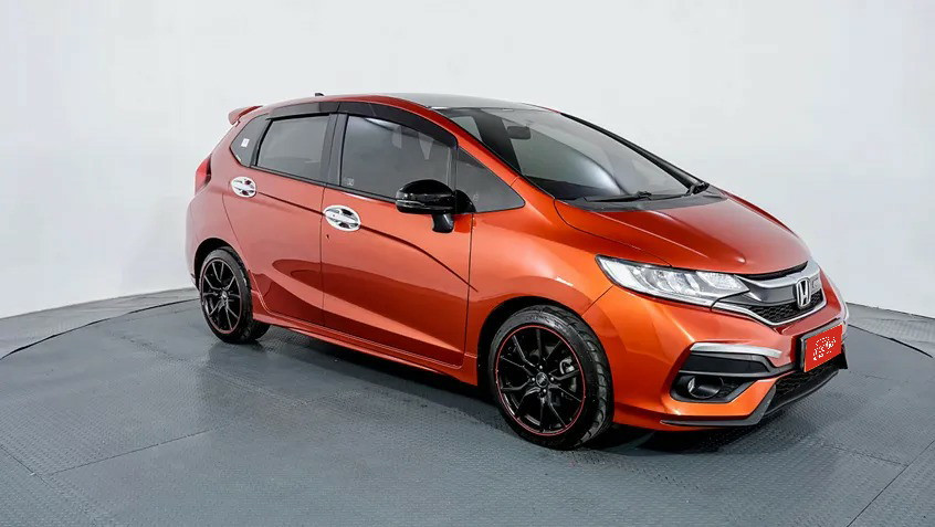 Mobil HONDA JAZZ 1.5L RS AT 2019 - Mocil.id