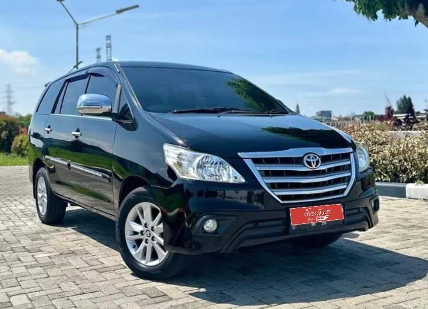 Mobil TOYOTA KIJANG INNOVA DIESEL 2.4L G MT 2015 - Mocil.id