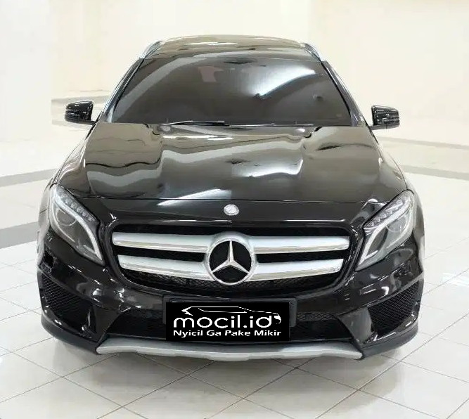 Mobil MERCEDES BENZ GLA 200 AT 2016 - Mocil.id