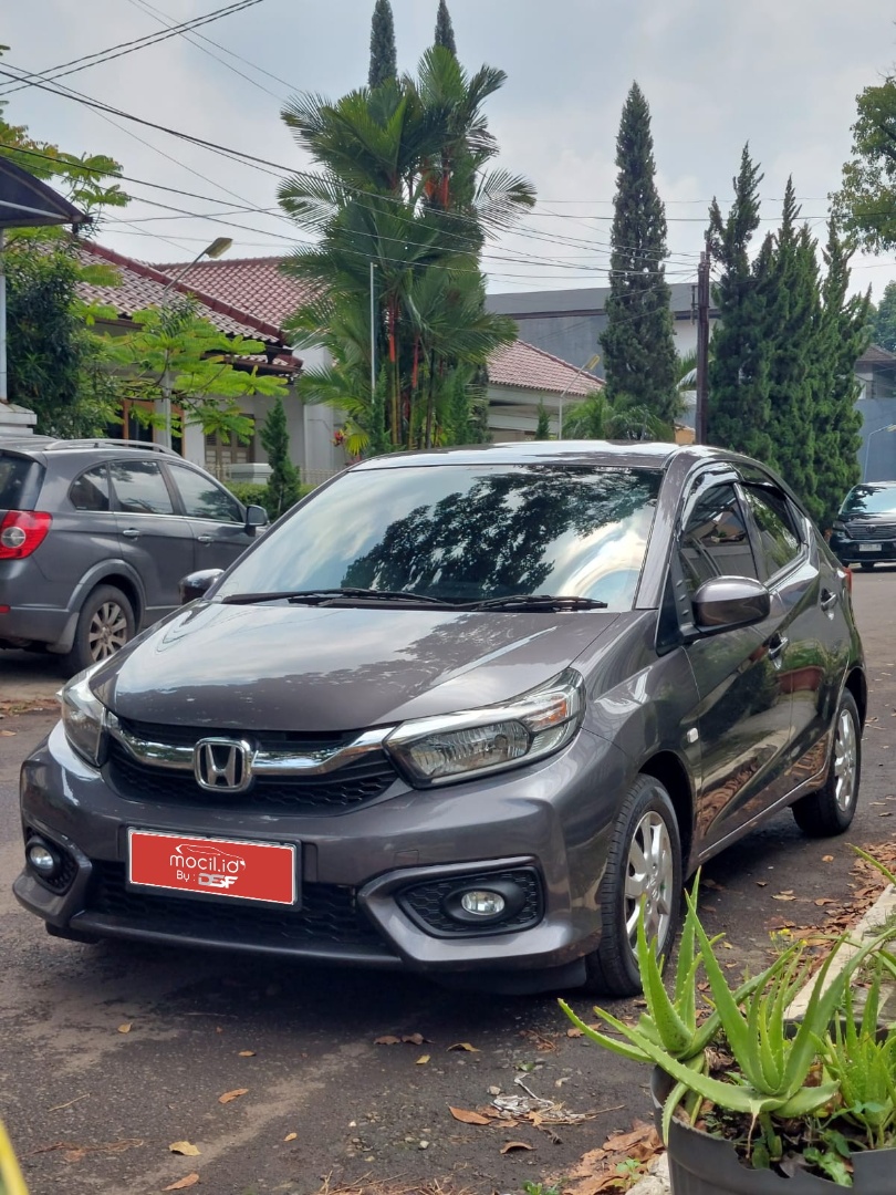 Mobil HONDA BRIO 1.2 E AT 2020 - Mocil.id