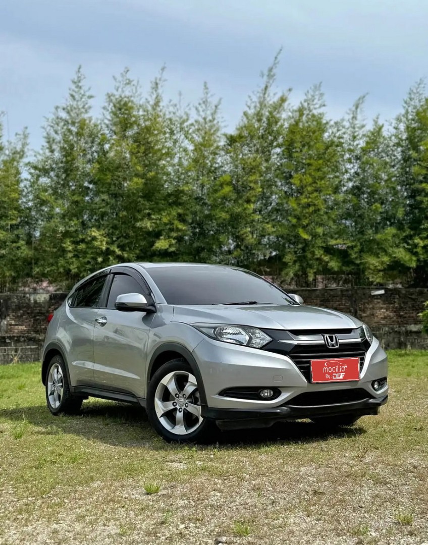 Mobil HONDA HRV E CVT 2017 SILVER - Mocil.id