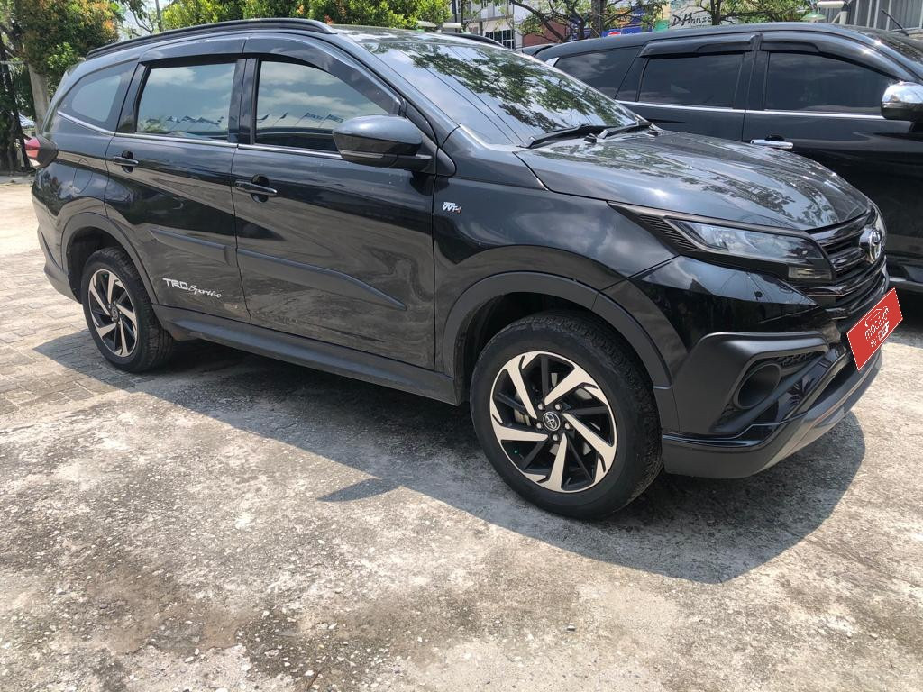 Mobil TOYOTA RUSH 1.5L S TRD AT 2019 - Mocil.id