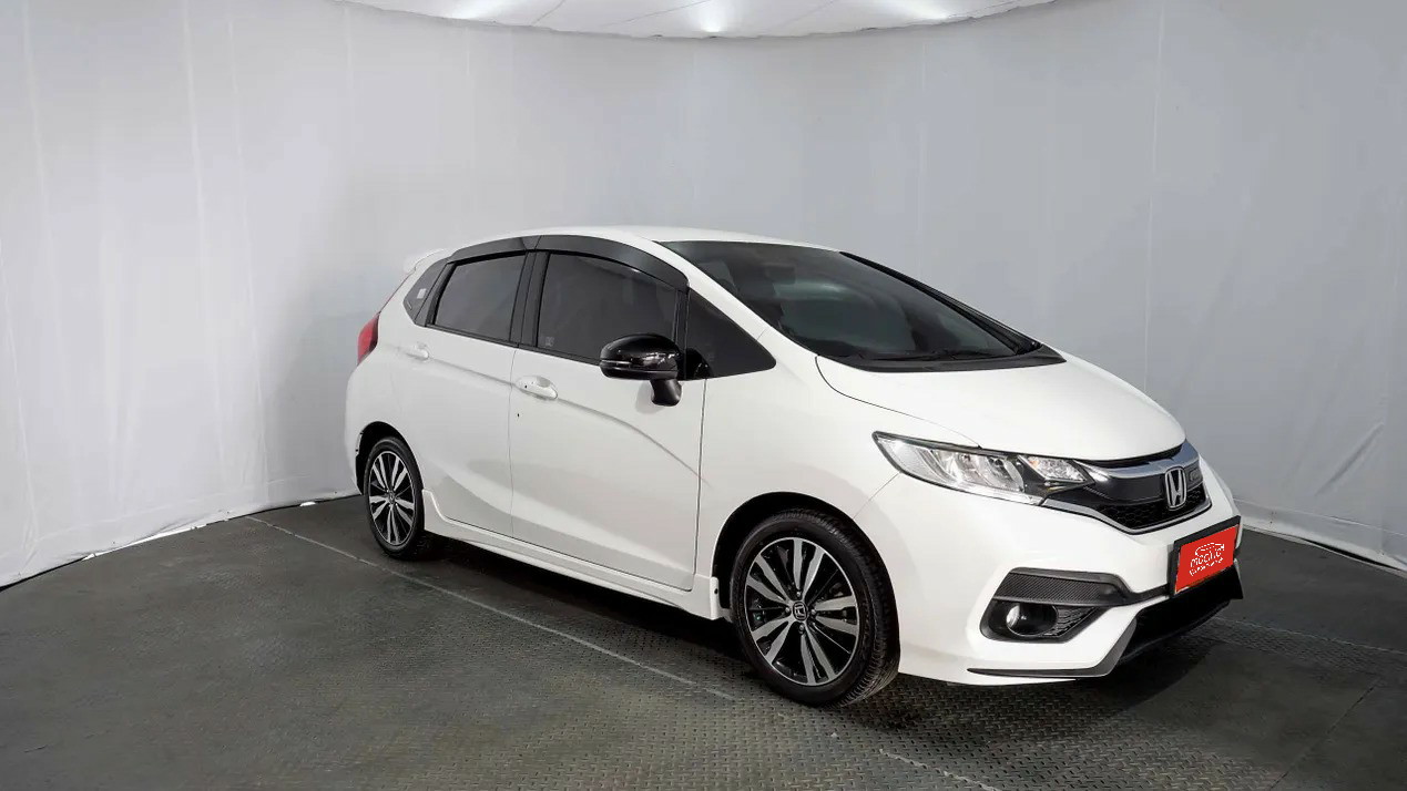Mobil HONDA JAZZ 1.5L RS MT 2018 - Mocil.id