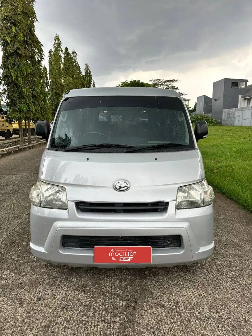 Mobil DAIHATSU GRANMAX 1.3 D MINIBUS MT 2017 - Mocil.id