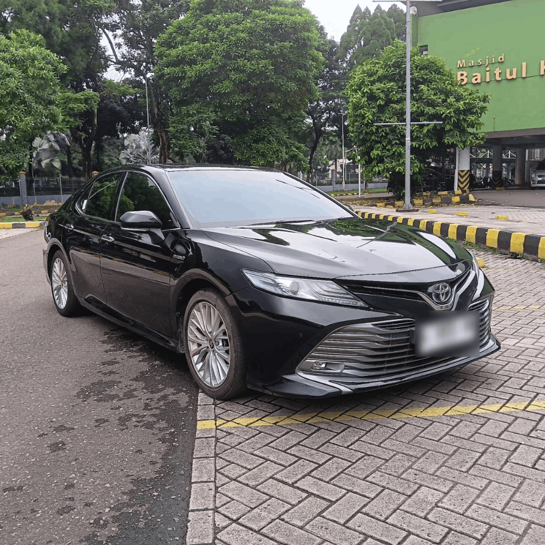 Mobil TOYOTA CAMRY 2.5L HYBRID AT 2019 - Mocil.id