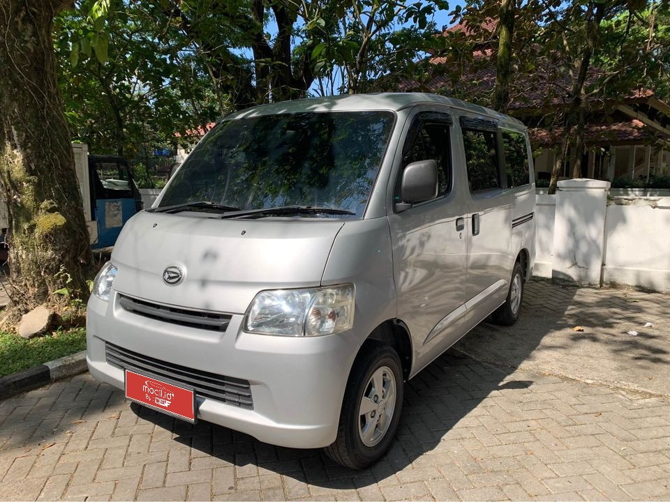 Mobil DAIHATSU GRANDMAX 1.3 MINIBUS MT 2019 - Mocil.id