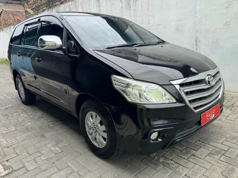 Mobil TOYOTA KIJANG INNOVA DIESEL 2.4L G MT 2014 - Mocil.id