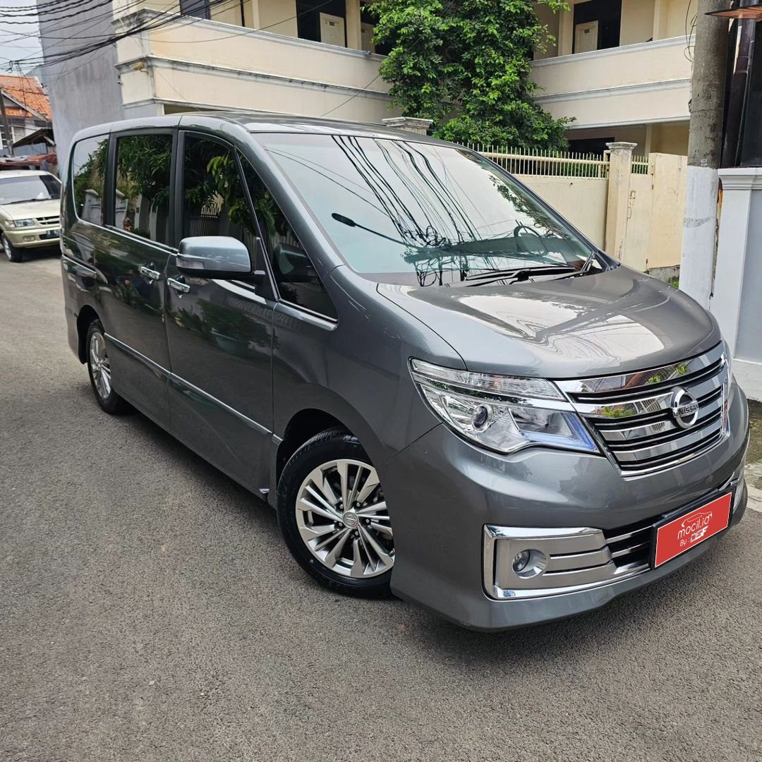 Mobil NISSAN SERENA 2.0L HWS AUTECH PANORAMIC AT 2018 - Mocil.id